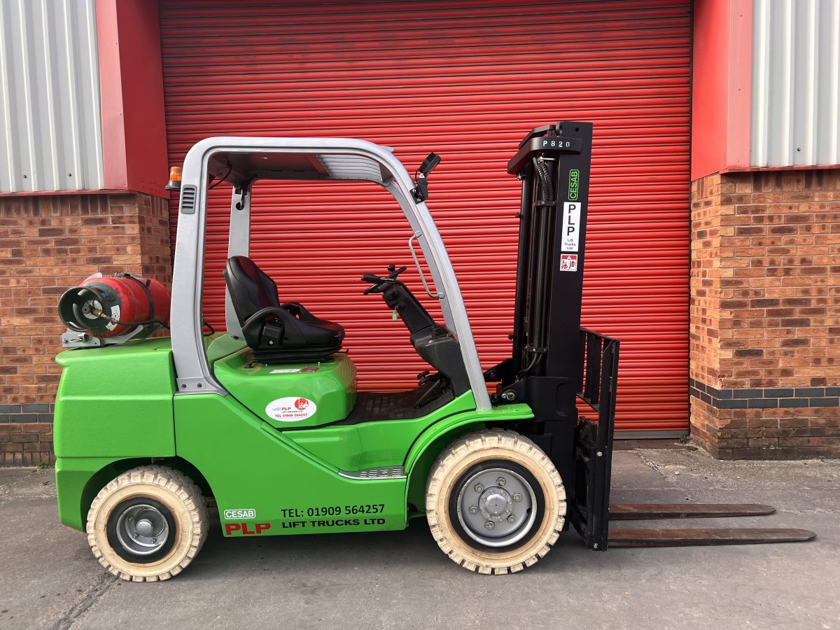 P0880 - Cesab B318 - PLP Lift Trucks