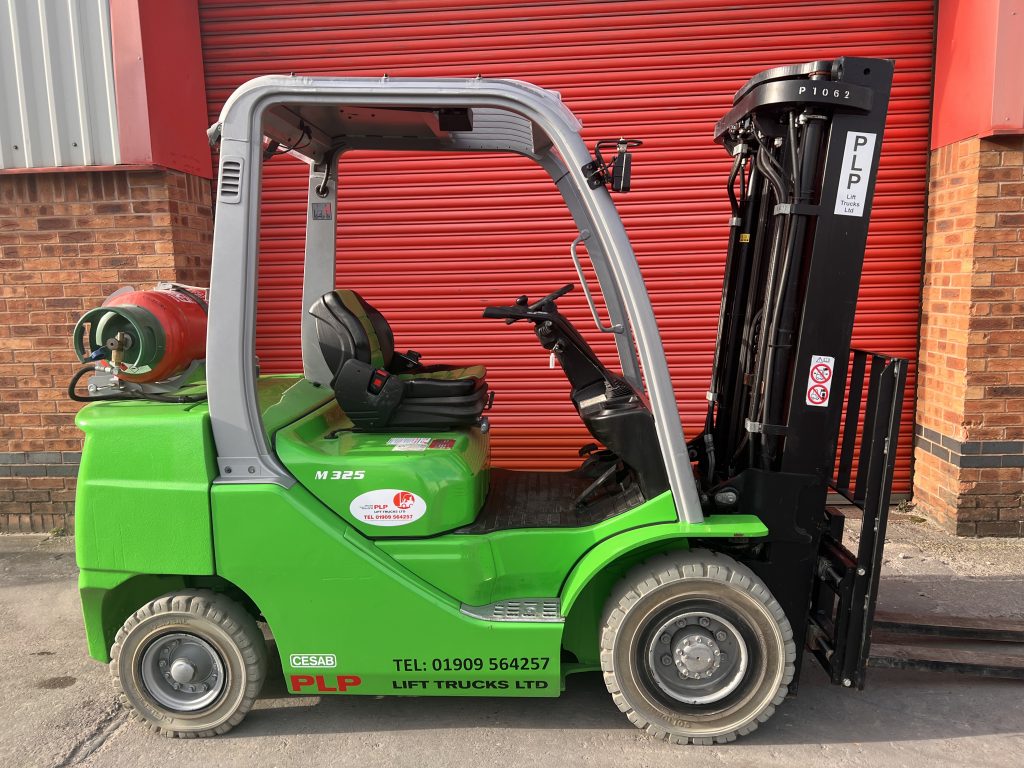 P0821 - Cesab M330G - PLP Lift Trucks